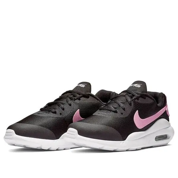 Nike Max Oketo Sneakers