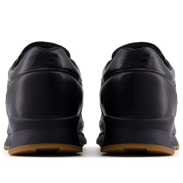 NEW BALANCE 1500 Sneakers - Black