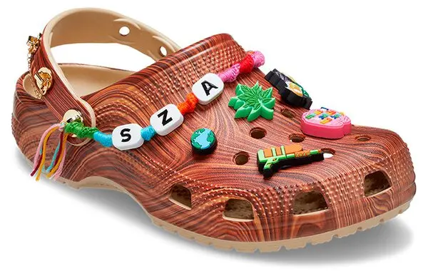 CROCS Sza X Classic Clog Woodgrain