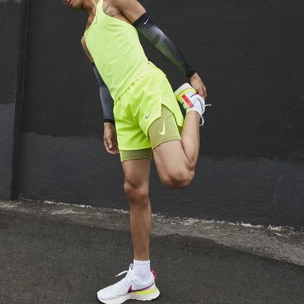 Nike Aeroswift Running Pullover Vest - Default Color