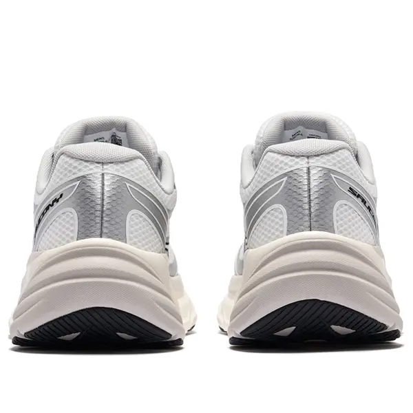 Saucony Guard Amr Athletic Sneakers