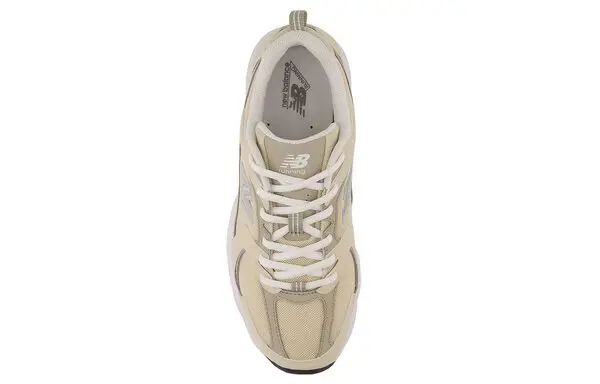 NEW BALANCE 530 Sneakers - Cream