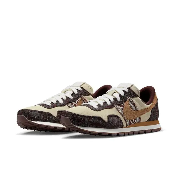 Nike Pegasus 83 Sneakers - Creambrown