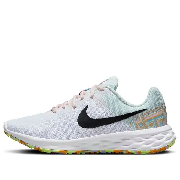 Nike Revolution Next Nature Premium Sneakers - White/black/green