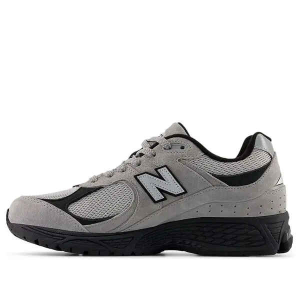NEW BALANCE 2002r Sneakers - Grey/black