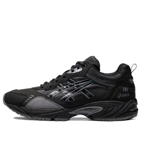 Asics Gel-100 Tr Low Top Sneakers