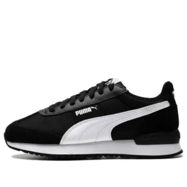 PUMA Turin 3 Sneakers