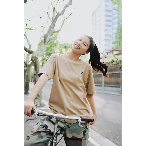 NEW BALANCE Graphic T-shirt - Tan