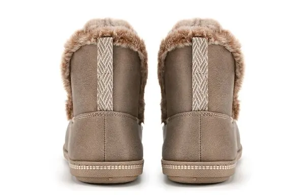 Sketchers Cozy Campfire Boots