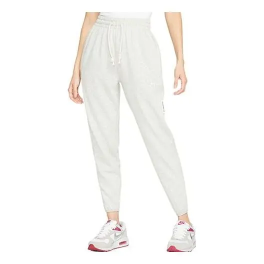 Nike Swoosh Fly Standard Issue Embroidered Logo Joggers - Default Color