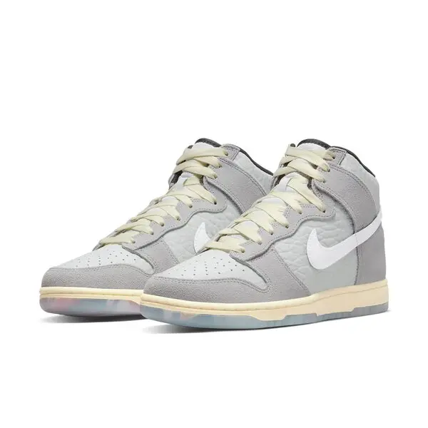 Nike Dunk High Sneakers