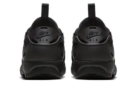Nike Revaderchi "triple - Black