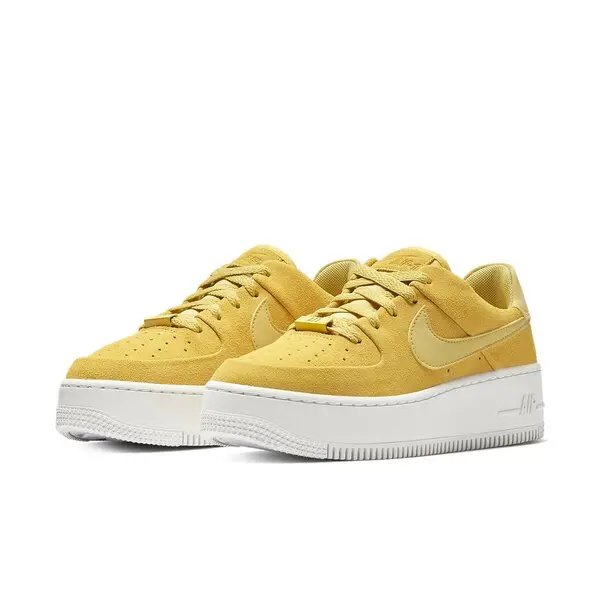 Nike Force 1 Sage Low Sneakers - Yellow