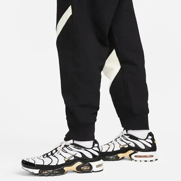 Nike Swoosh Sweatpants