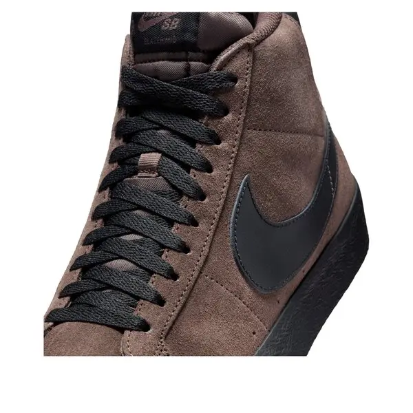 Nike Blazer Mid Sneakers