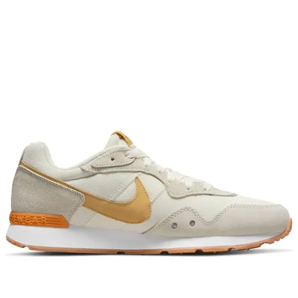 Nike Venture Runner Low Top Sneakers - White/grey