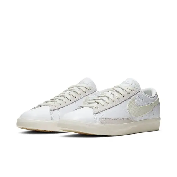 Nike Blazer Low Leather Sneakers - White