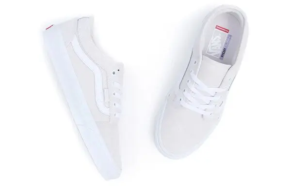 VANS Chukka Low Sidestripe Sneakers