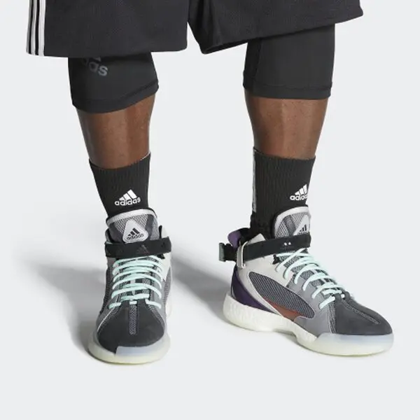 Adidas High Top Sneakers - Black/silver