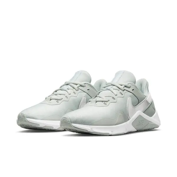 Nike Legend Essential 2 Training Sneakers - Grey/silver
