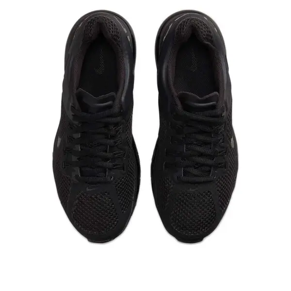 Nike Max 2013 Athletic Sneakers