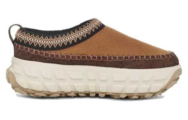 UGG Venture Daze Slip-on Sneakers - Beige/black