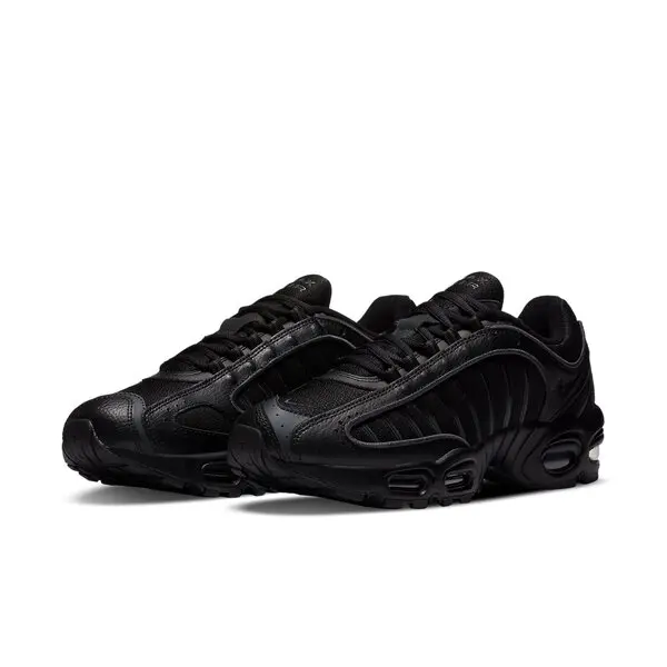 Nike Max Tailwind 4 Sneakers - Black