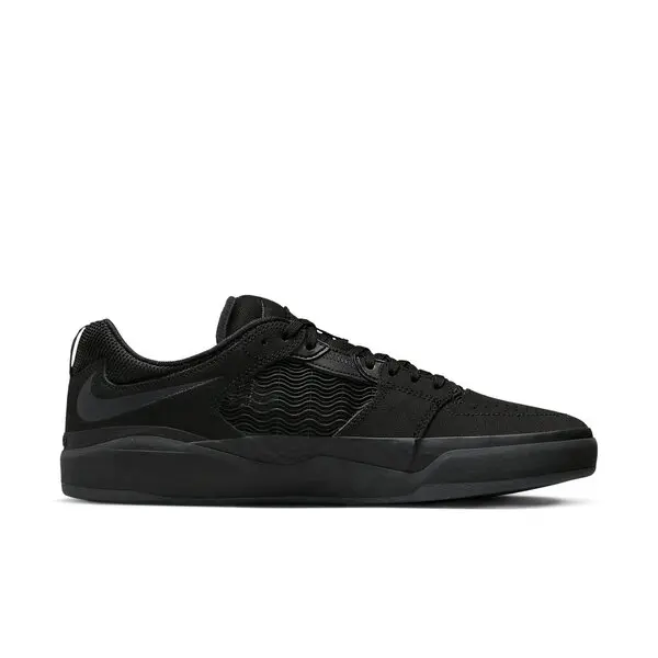 Nike Ishod Premium