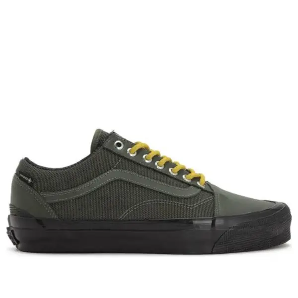 VANS Old Skool Premium Gore-tex Sneakers