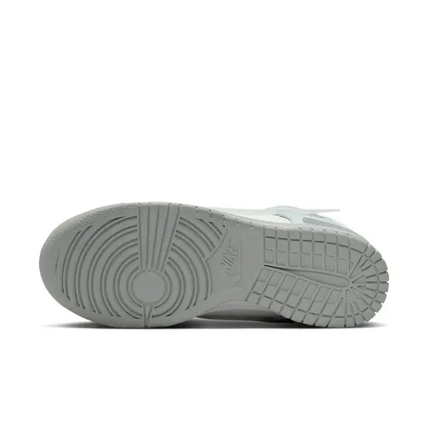 Nike Dunk Low Twist Sneakers