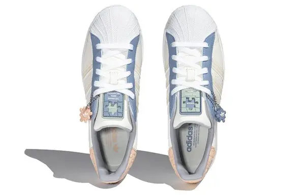 Adidas Superstar Low Top Sneakers - White/blue/pink