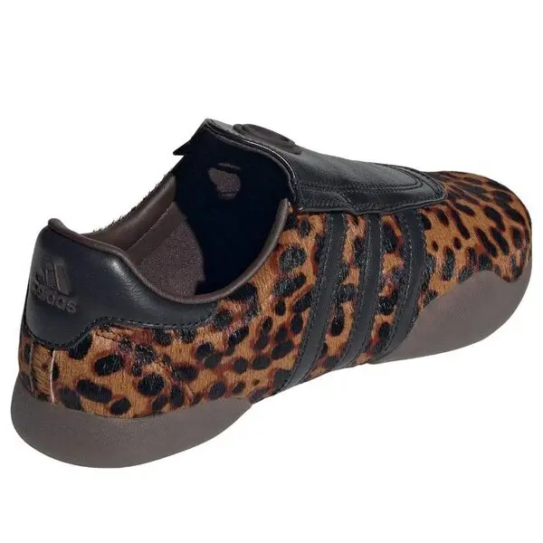 Adidas Taekwondo Mei Sneakers - Brown/core Black/gum