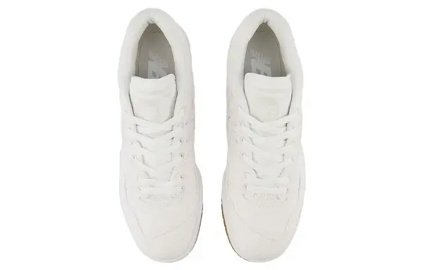 NEW BALANCE 550 Sneakers - White/gum