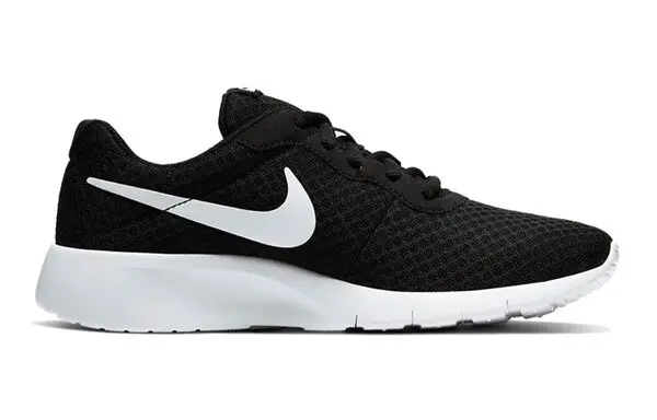 Nike Tanjun Low Top Sneakers - Black