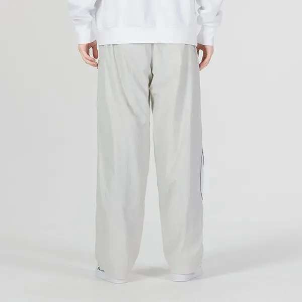 Nike Swoosh Statement Pant