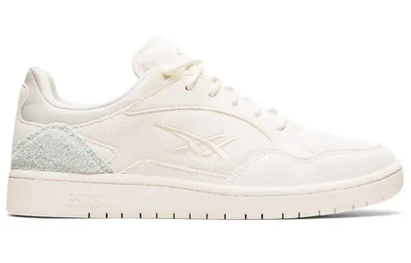 Asics Skycourt Low Top Sneakers