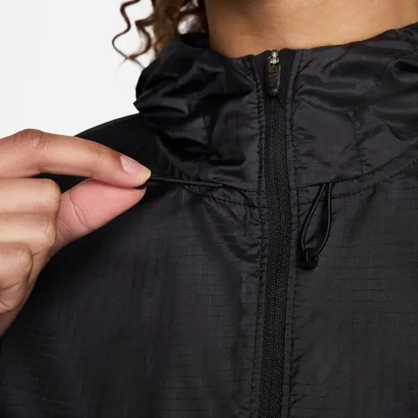 Nike Essential Jacket