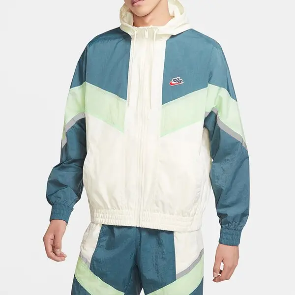 Nike Windrunner+ Hooded Jacket
