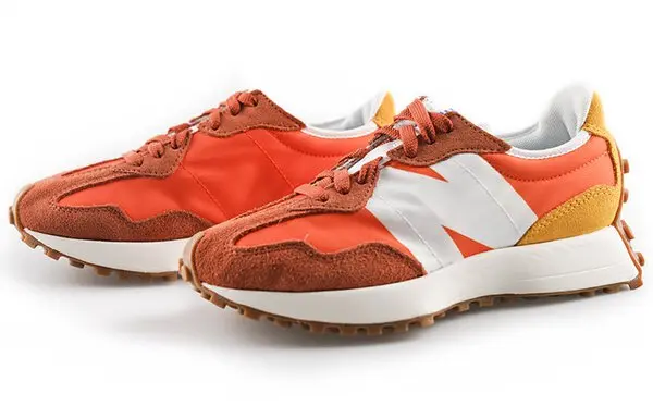 NEW BALANCE 327 Sneakers - Orange/light