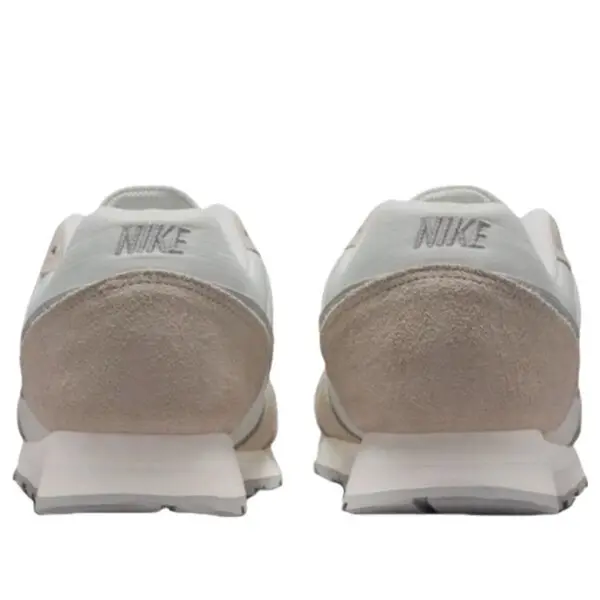 Nike Md Runner 2 Sneakers - Grey