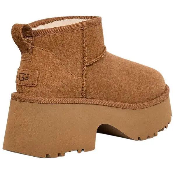 UGG Classic Ultra Mini New Heights Boots - Chestnut
