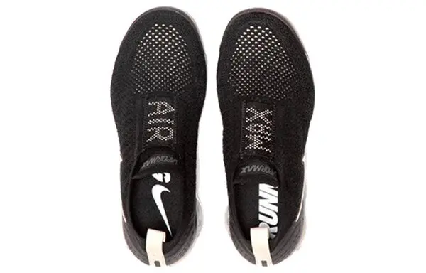 Nike Vapormax Moc 2 Sneakers