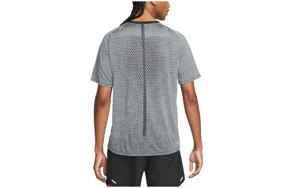 Nike Tech Knit Ultra Short-sleeve T-shirt - Grey