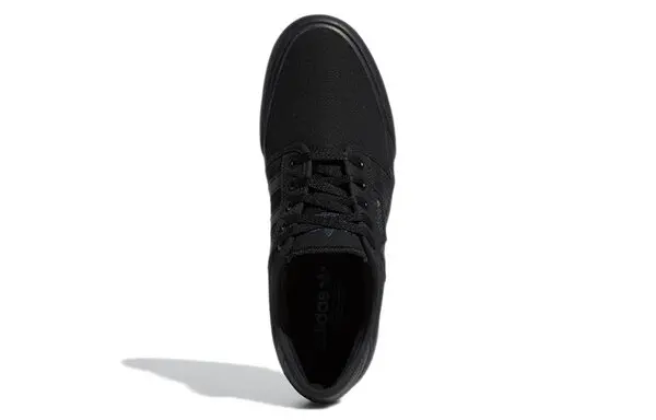 Adidas Originals Seeley Xt Low Top Sneakers