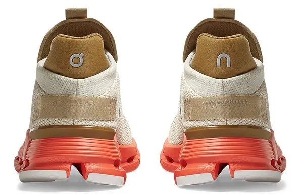 On Cloudnova Sneakers - Beige/orange