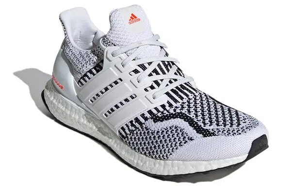 Adidas Ultraboost 5.0 Dna Sneakers - White/black