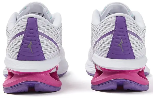 Mizuno Wave Creation 24