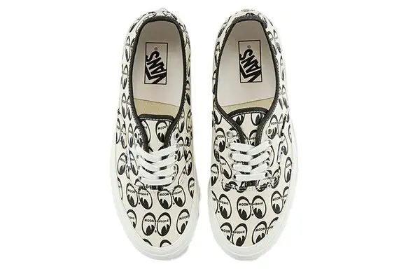 VANS Mooneyes X Authentic 44 Dx Anaheim Factory Low Top Sneakers - Black/white