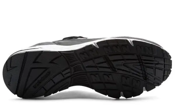 NEW BALANCE 991 Sneakers - Black