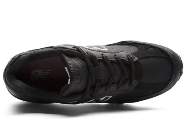 NEW BALANCE 991 Sneakers - Black